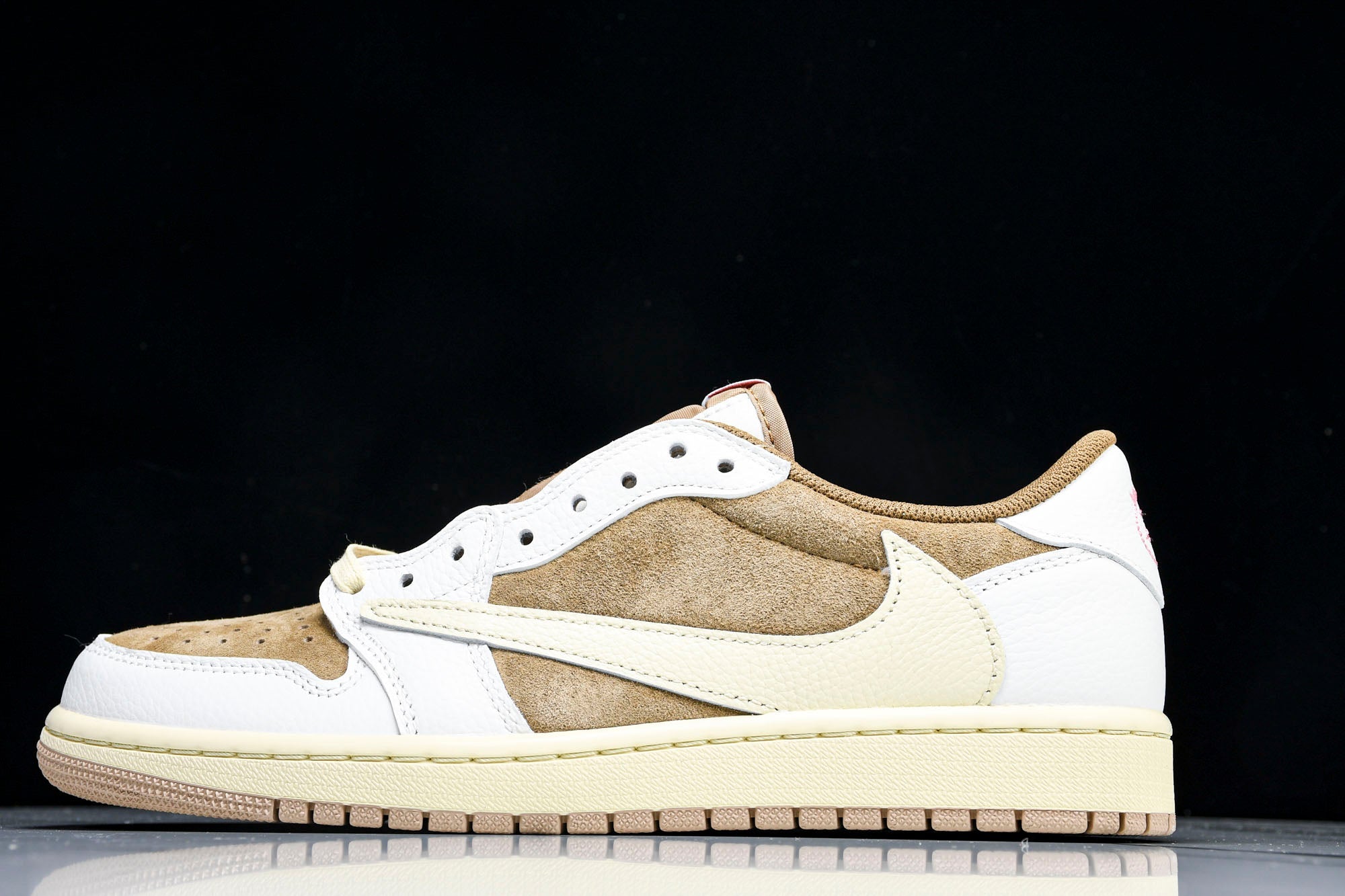 Travis Scott AJ1 Retro Low OG 'Sail Shy Pink' – Drip Locker UK