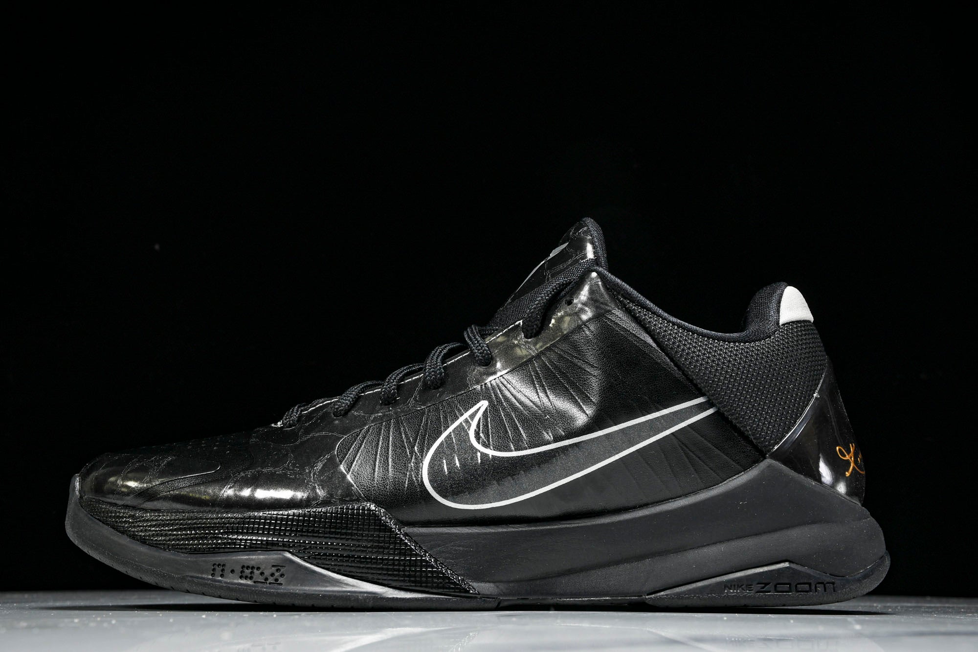 Kobe 5 'Blackout' – Drip Locker UK