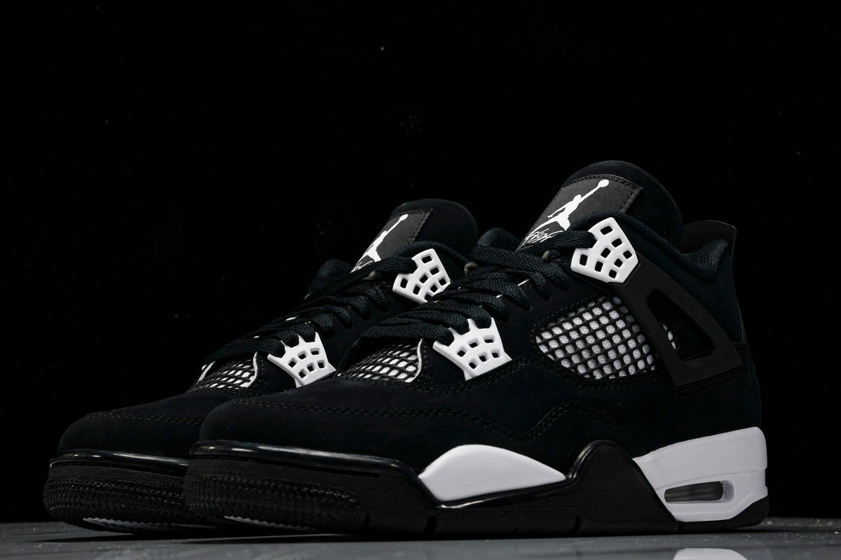 AJ4 Retro 'White Thunder' – Drip Locker UK